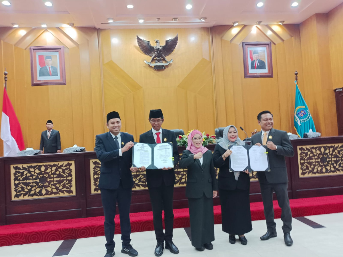 Penetapan Pimpinan DPRD Surabaya Masa Bhakti 2024 - 2029