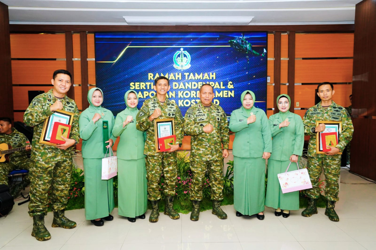 Pangdivif 2 Kostrad Pimpin Sertijab Dandenpal dan Acara Tradisi Laporan Korps Pamen