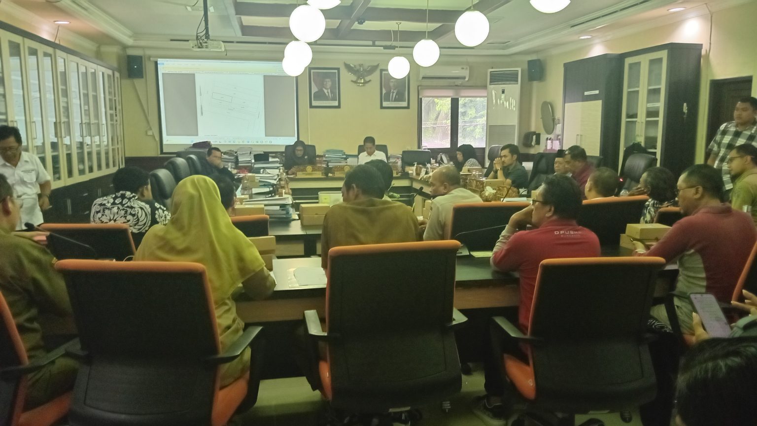 Komisi C DPRD Surabaya Gelar RDP Bahas Penyelesaian Akses Jalan dan ...